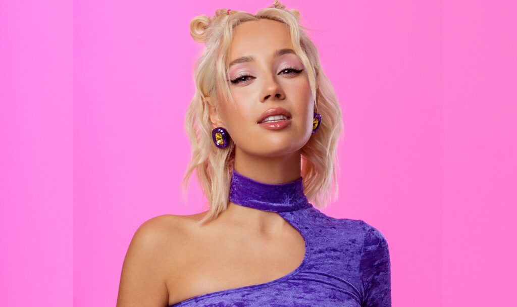 Клава Кока - Биография